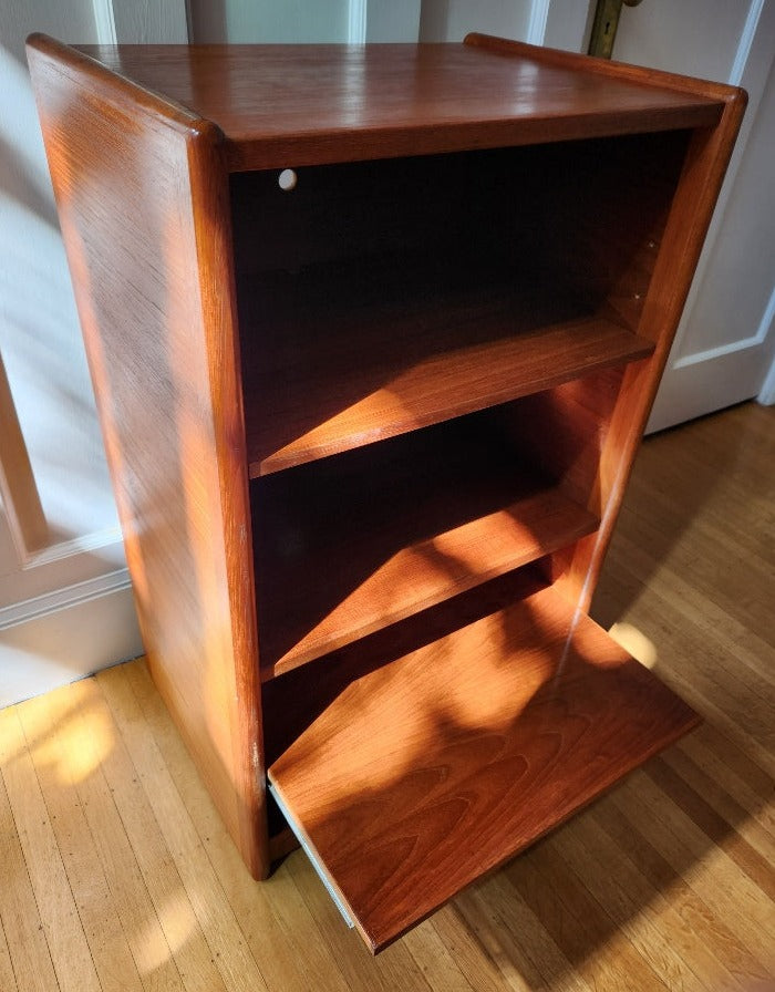 Teak Entertainment / Stereo Stand – Cook Street Vintage