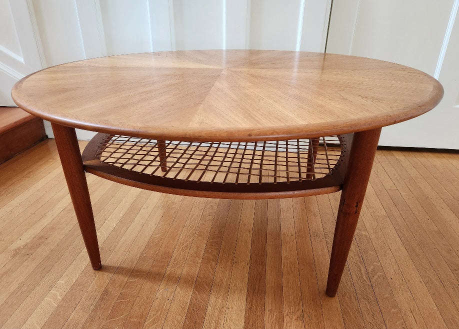 MCM Trioh Round Teak Coffee Table – Cook Street Vintage