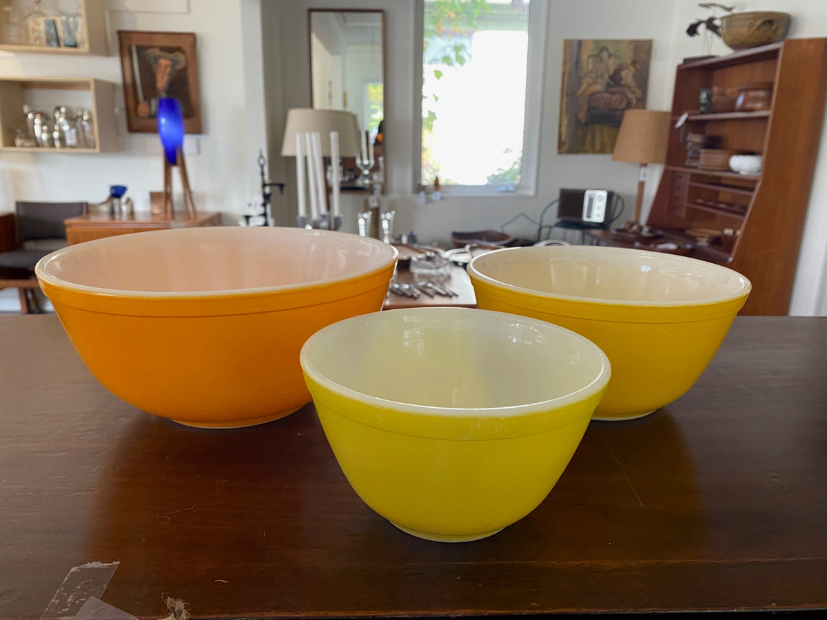 Set of Three Vintage Sunshine Yellow Pyrex Mixing Bowls – Cook Street ...