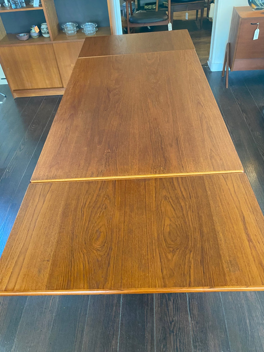 MCM Teak Dining Table with Extending Leaves – Cook Street Vintage
