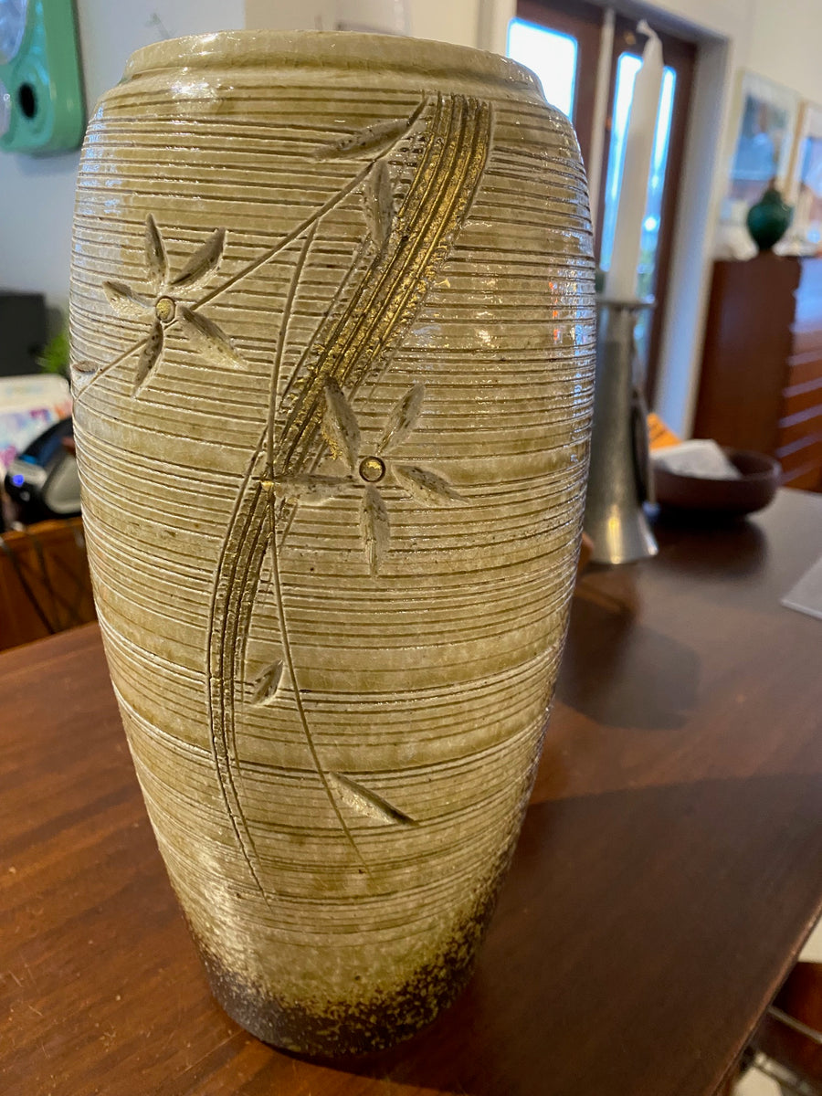 Japanese Ceramic Vase with Striated and Incised Floral Design – Cook ...