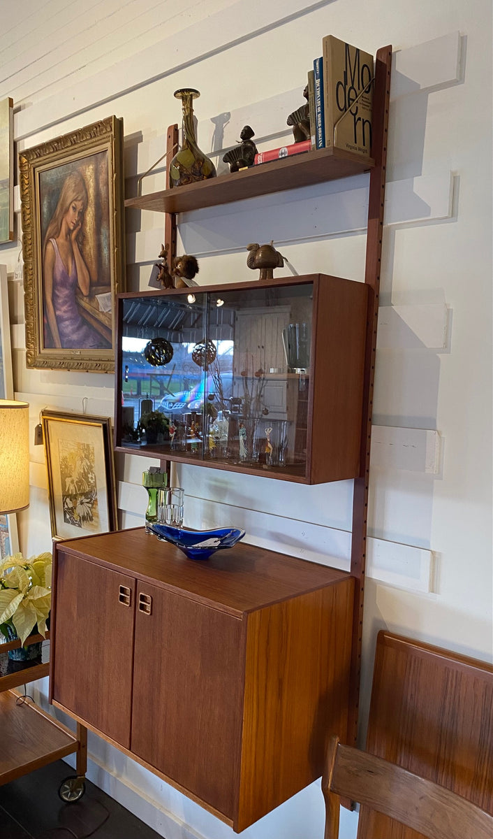 MCM Danish Wall Mount Shelving System – Cook Street Vintage